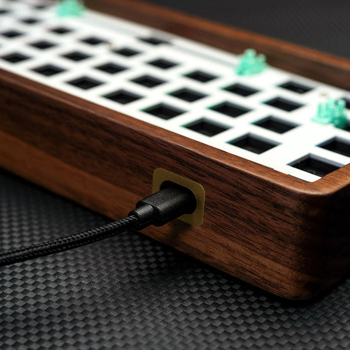 DAGK Walnut Wood Pro Wireless DIY Keyboard Kit - WhatGeek