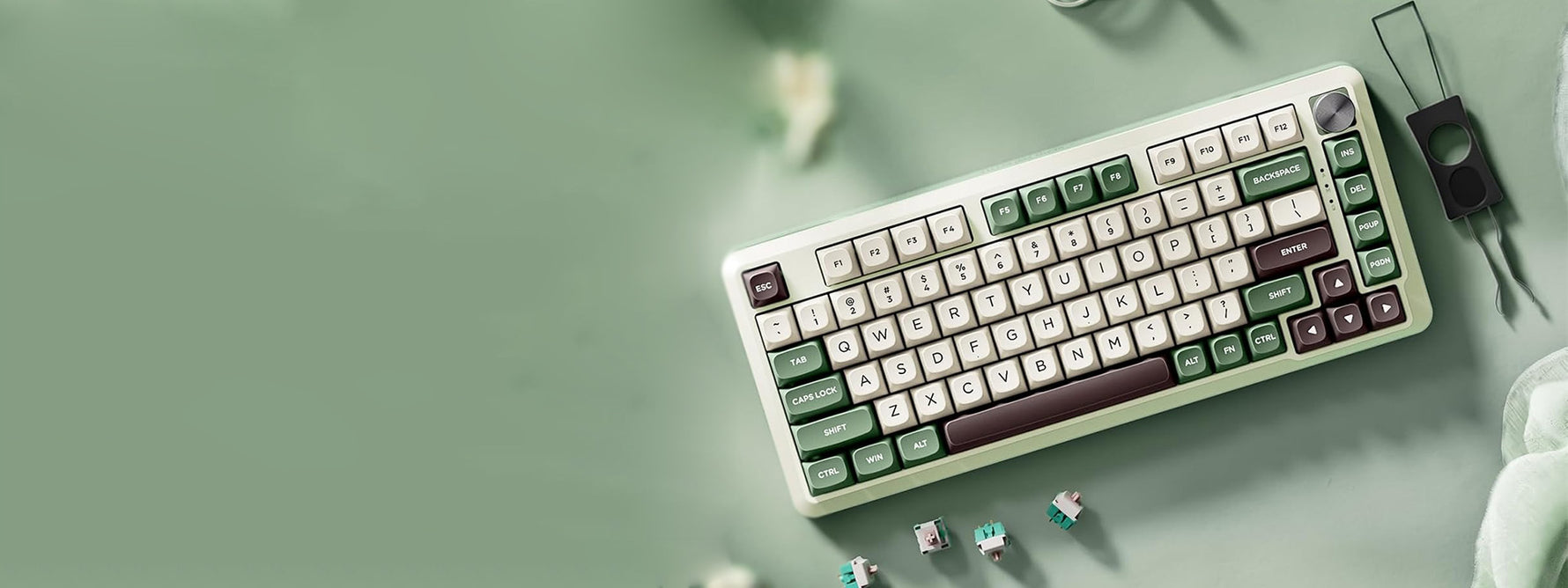 WhatGeek - Customizable Mechanical Keyboards & Game Gears Store