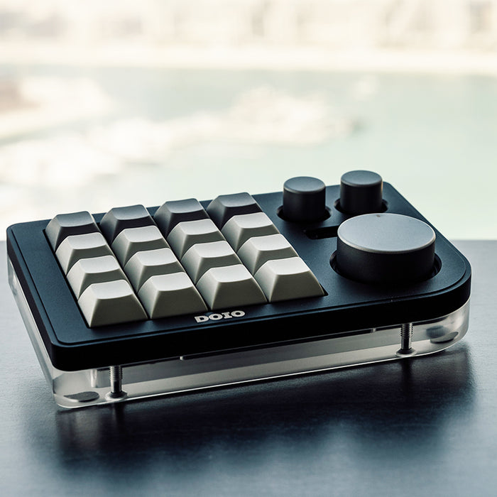 Doio Kb16 01 Macro Keyboard Macro Pad Whatgeek